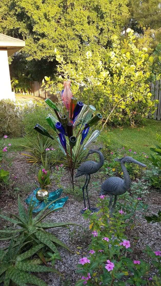 Home - Southern Bottle Trees, Lawn and Garden Decorations – bottletree